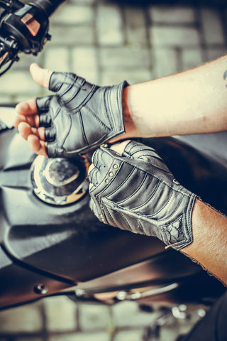 Gloves - anahata designs/infiniti now